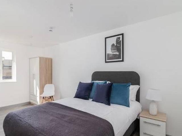 1 bedroom flat share for rent in EnSuite Room in a Flat Share Wirral Merseyside CH43 4SY CH43