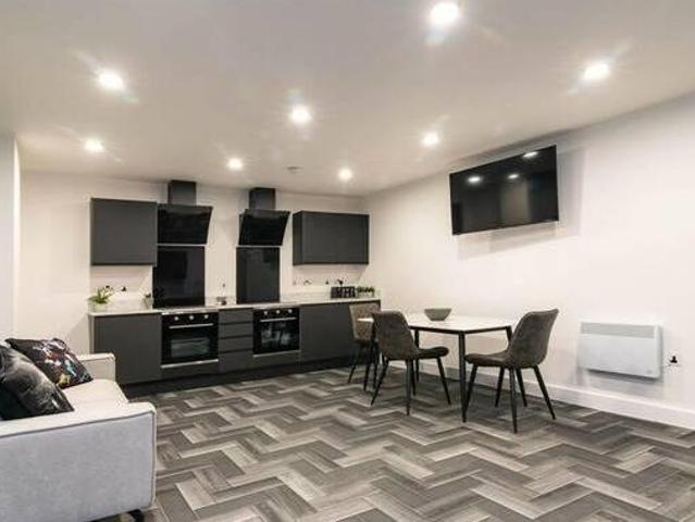 1 bedroom flat share for rent in Graduation House High Road NG9