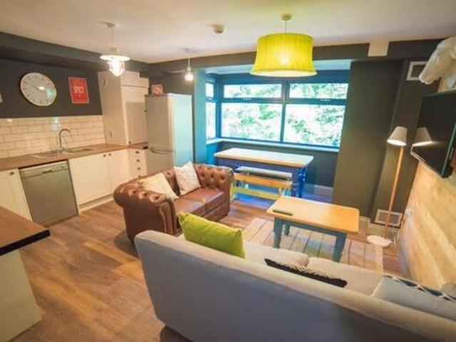 1 Bedroom Flat Share For Rent In Leeds, West Yorkshire
