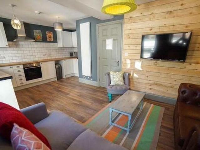 1 Bedroom Flat Share For Rent In Leeds, West Yorkshire