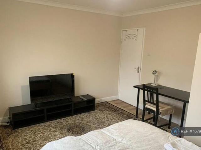 1 Bedroom Flat Share For Rent In London