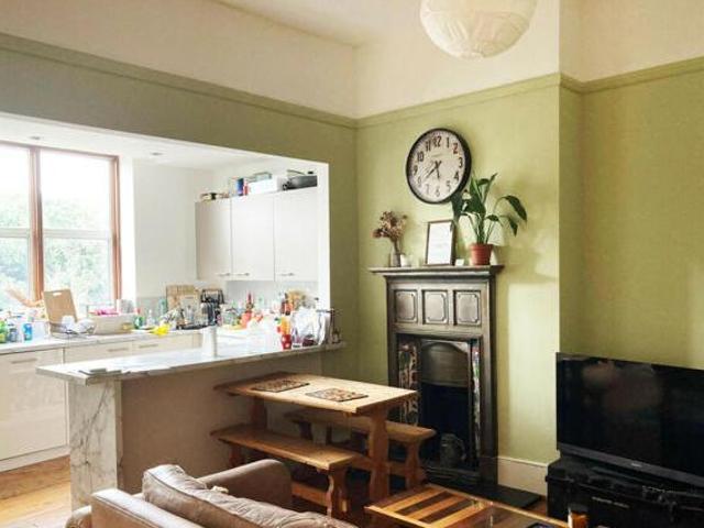 1 Bedroom Flat Share For Rent In London