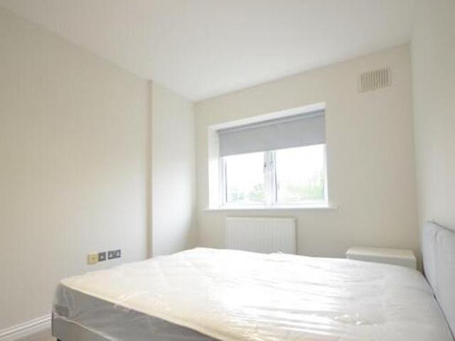 1 Bedroom Flat Share For Rent In London