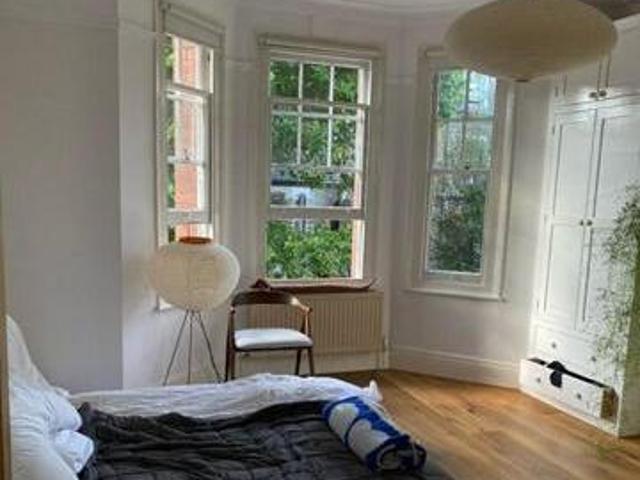 1 Bedroom Flat Share For Rent In London