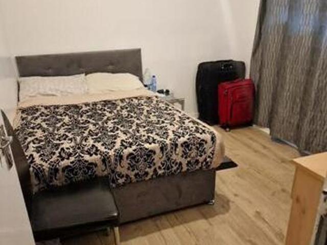 1 Bedroom Flat Share For Rent In London