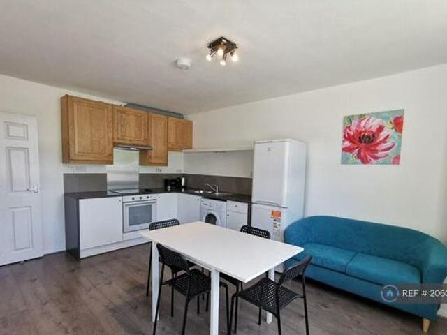 1 Bedroom Flat Share For Rent In London