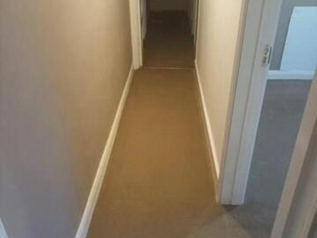 1 Bedroom Flat Share For Rent In Morden
