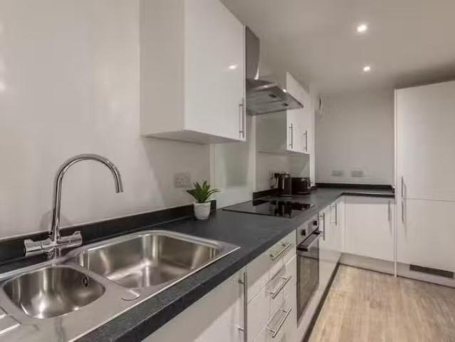 1 bedroom flat share for rent in Old Chester Road, CH42