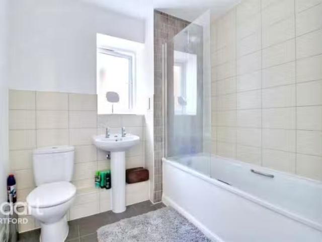 1 bedroom flat share for rent in Russet Walk, GREENHITHE, DA9
