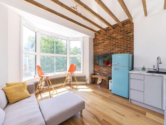 1 Bedroom Flat/Apartment to rent