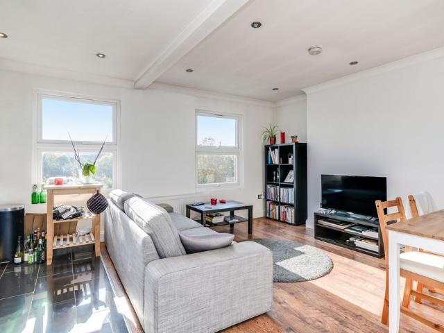 1 Bedroom Flat/Apartment to rent