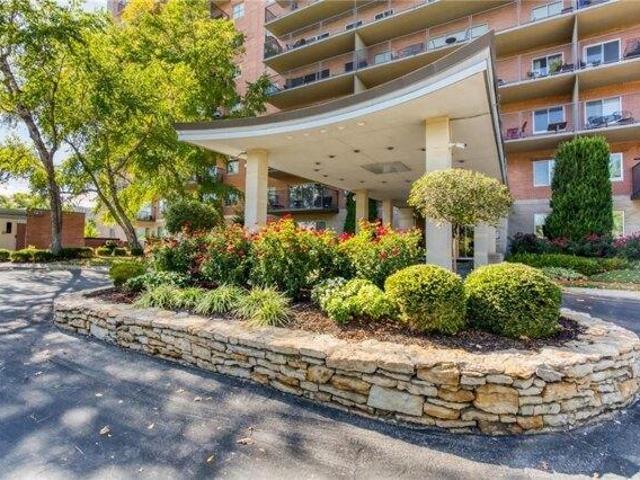 1 bedroom, Kansas City MO 64111 LS89718048
