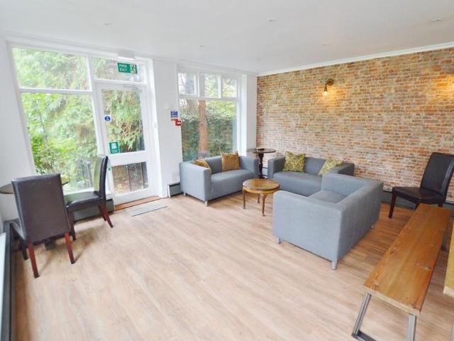 1 bedroom hotel room to rent