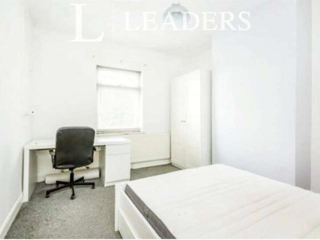 1 Bedroom House