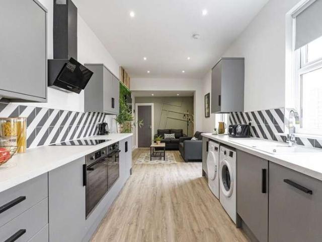 1 Bedroom House