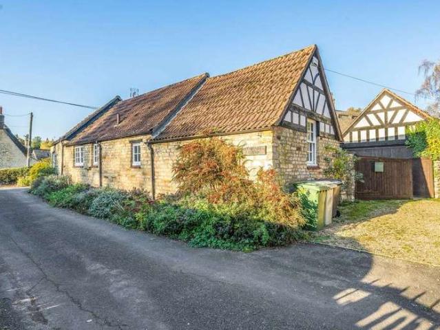 1 Bedroom House