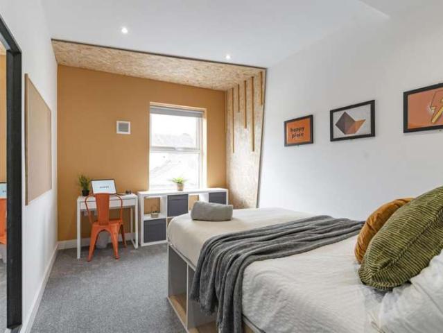 1 Bedroom House