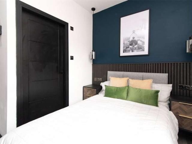 1 Bedroom House