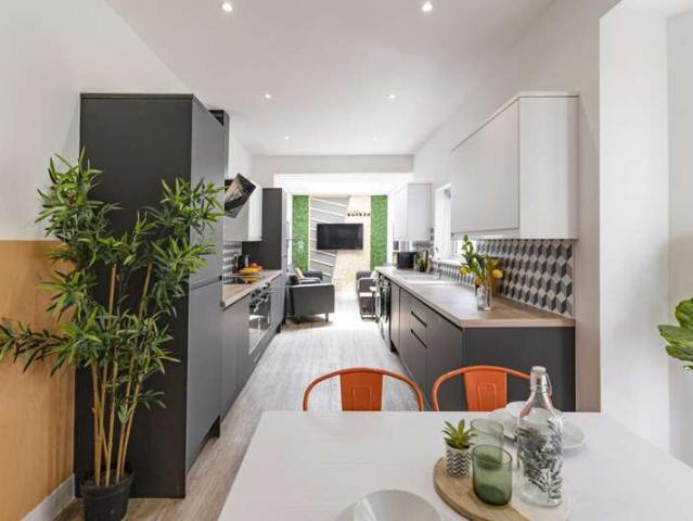 1 Bedroom House