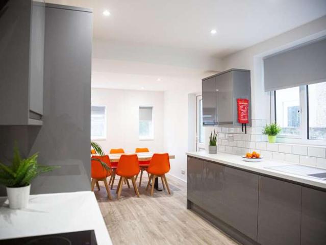 1 Bedroom House
