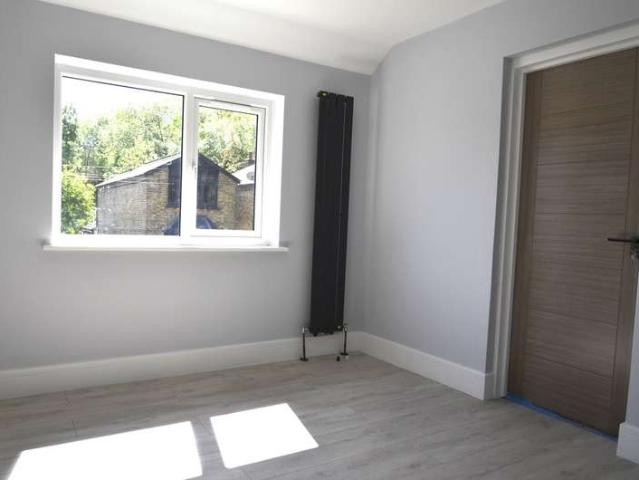1 Bedroom House