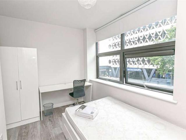 1 Bedroom House