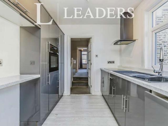 1 Bedroom House