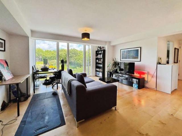 1 Bedroom House