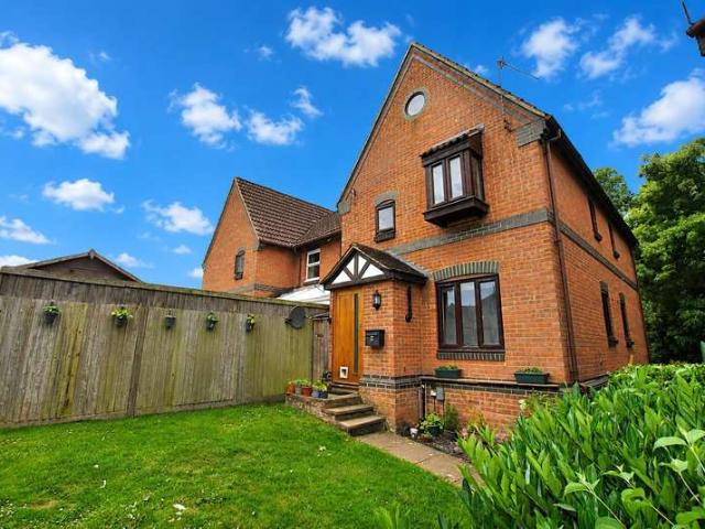 1 Bedroom House