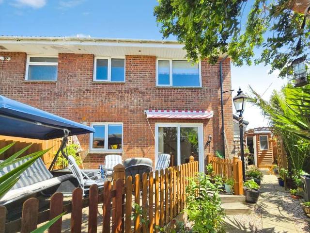 1 Bedroom House