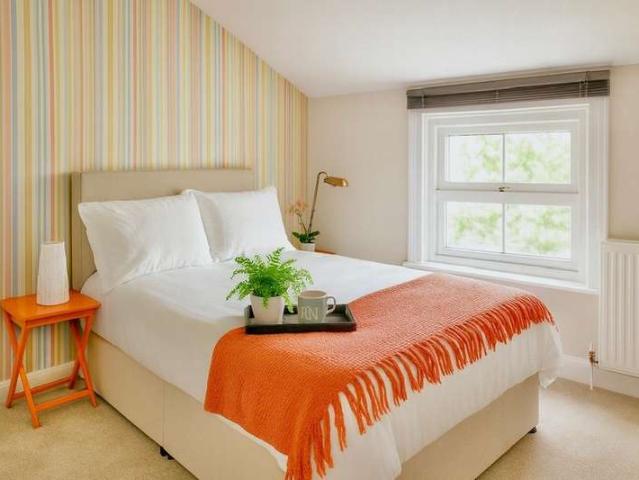 1 Bedroom House