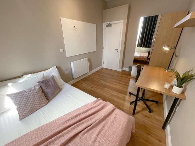 1 Bedroom House