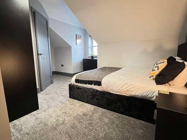 1 Bedroom House