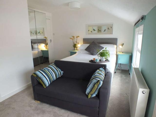 1 Bedroom House