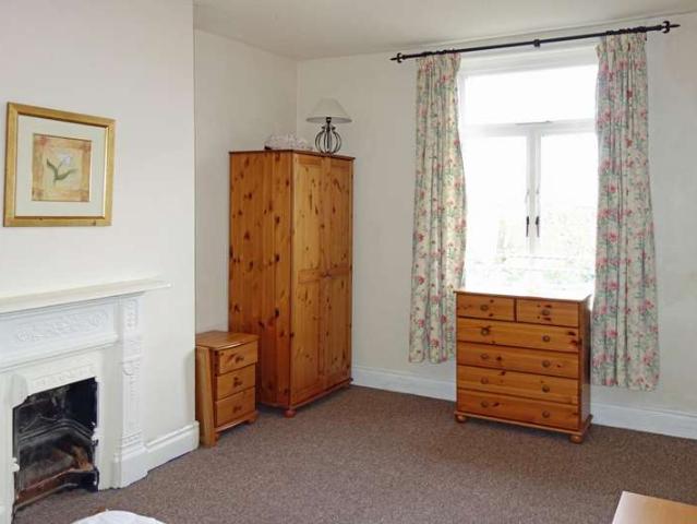 1 Bedroom House