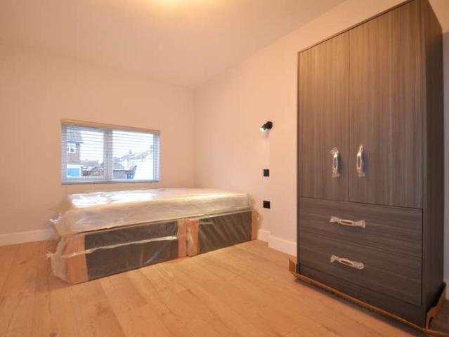 1 Bedroom House