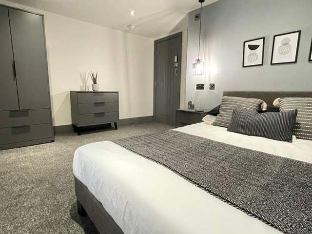 1 Bedroom House