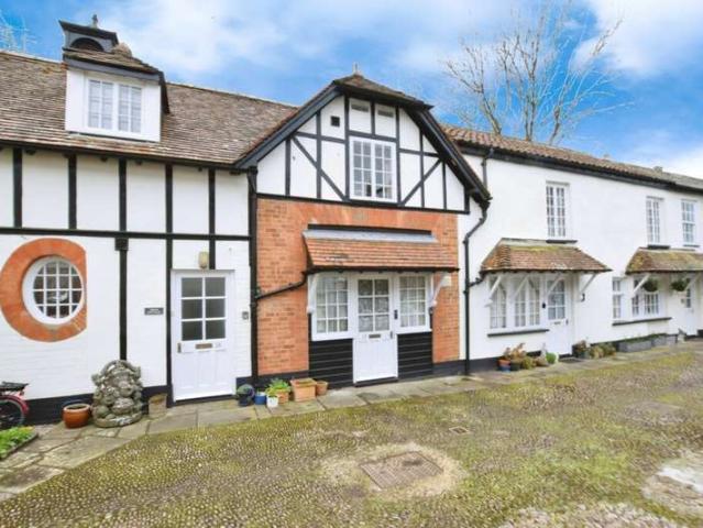 1 Bedroom House