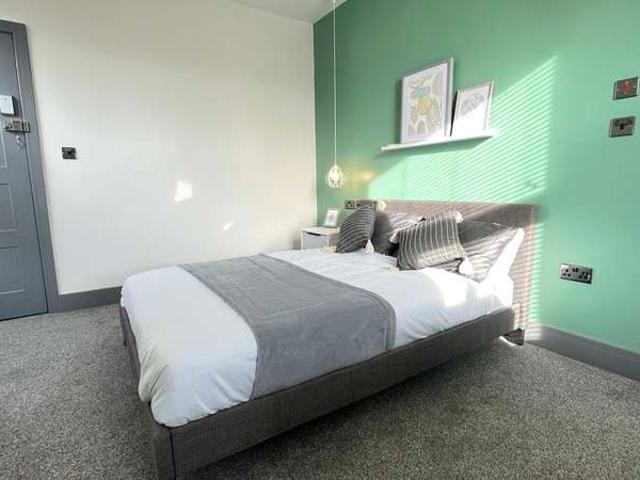 1 Bedroom House