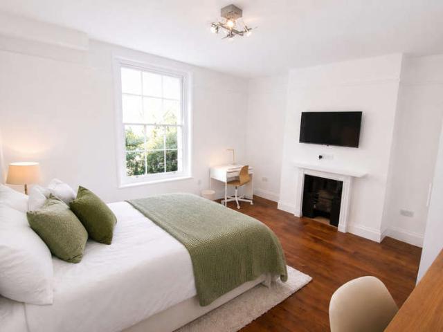 1 Bedroom House