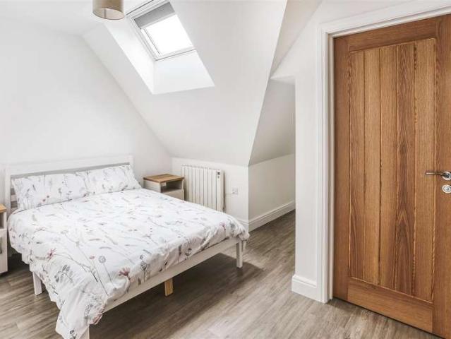 1 Bedroom House