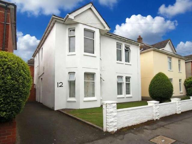 1 Bedroom House