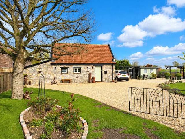 1 Bedroom House