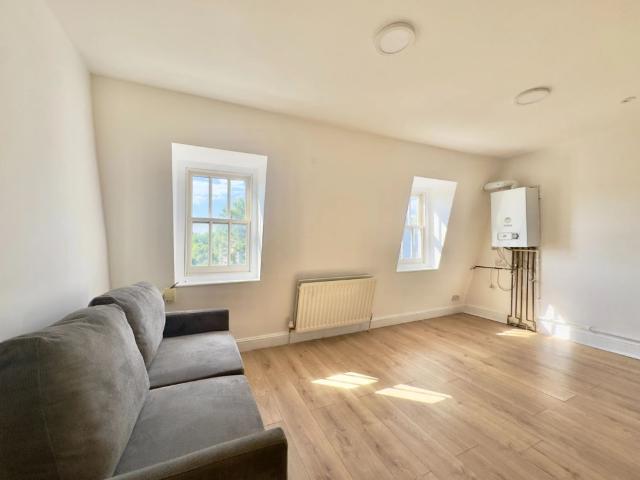1 Bedroom House