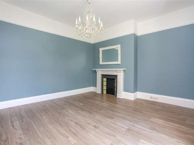 1 Bedroom House