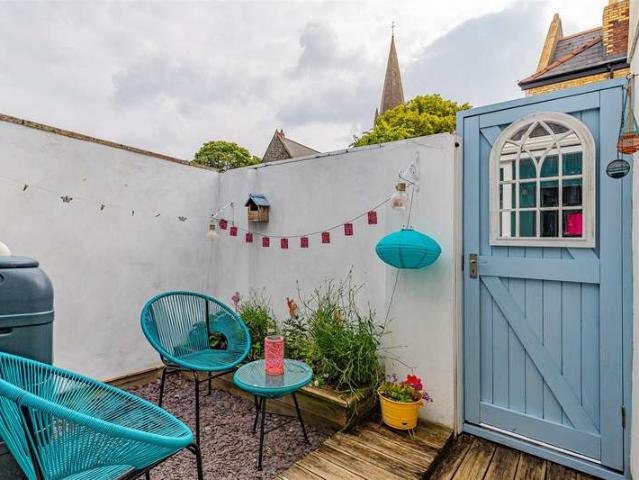 1 Bedroom House