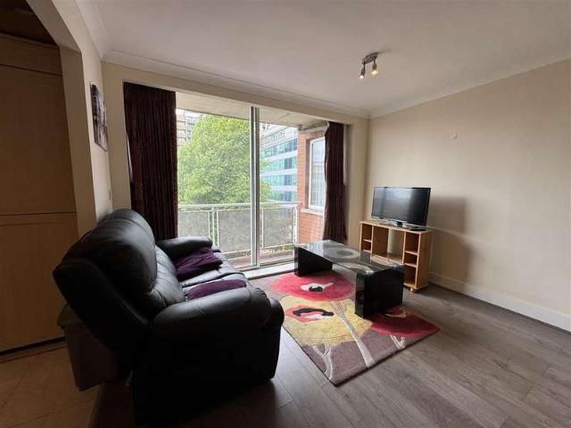 1 Bedroom Flat