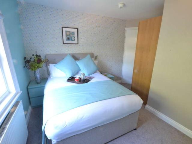 1 Bedroom House
