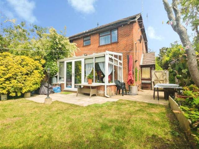 1 Bedroom House