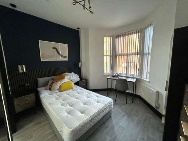1 Bedroom House